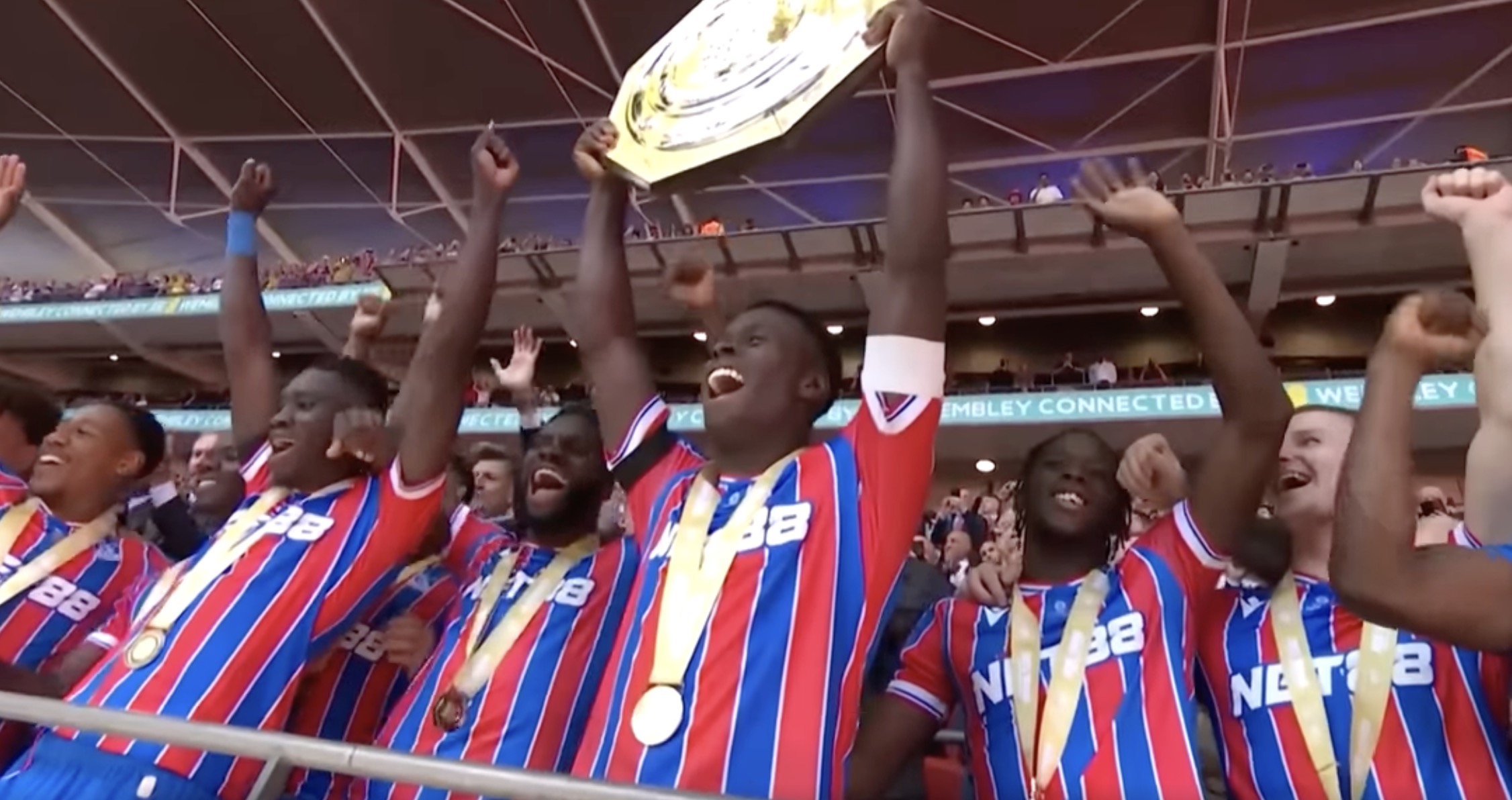 Crystal Palace 2-2 Liverpool: (3-2 pens) - Community Shield 2025 ...